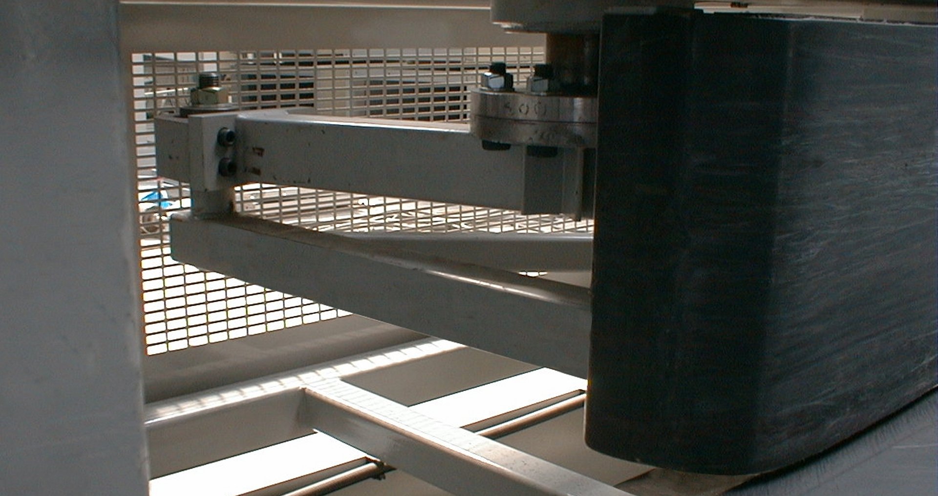 Horizontal - Pusher Unit - Robson Handling Technology